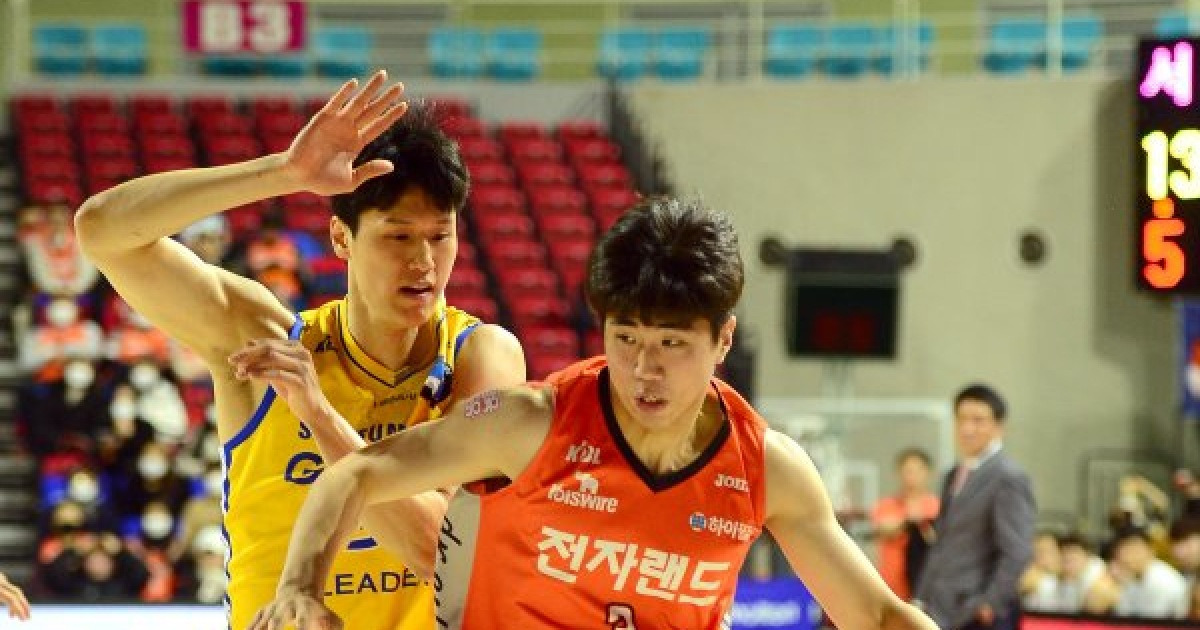 프로농구 전주 KCC, FA 김지완-유병훈-유성호 영입