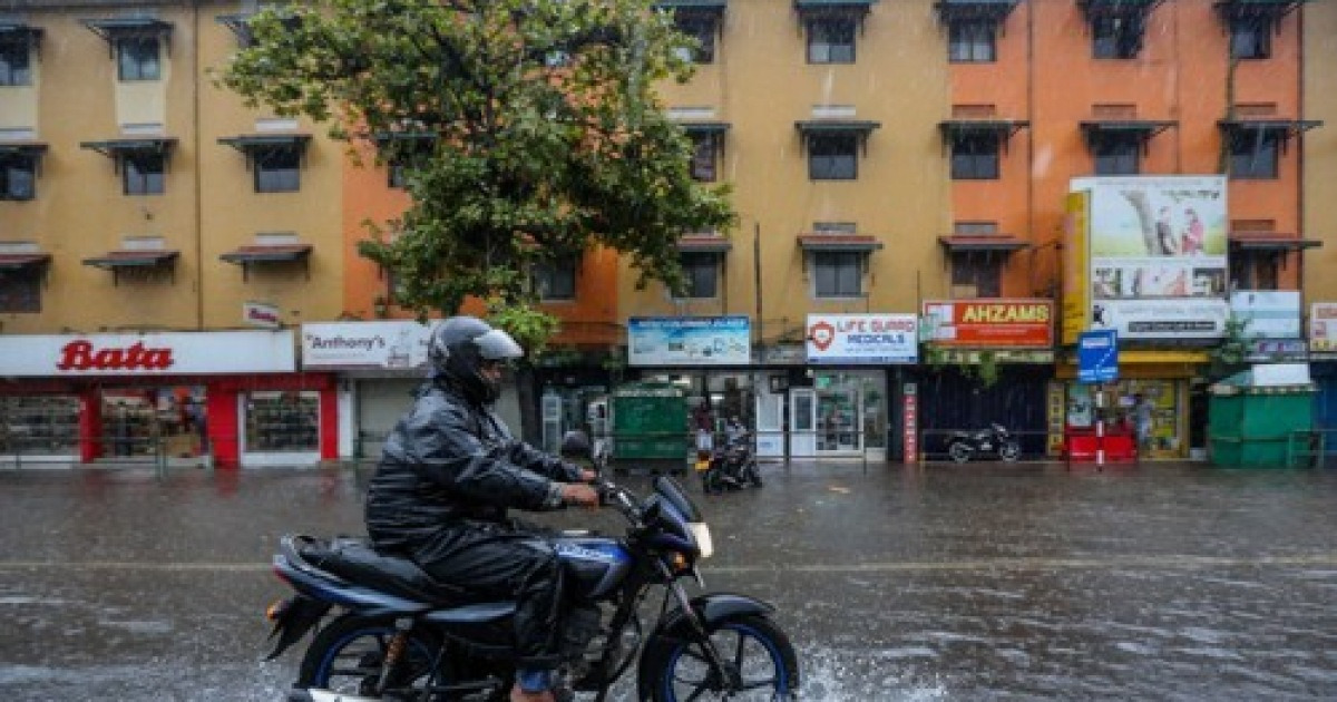 SRI LANKA MONSOON RAIN