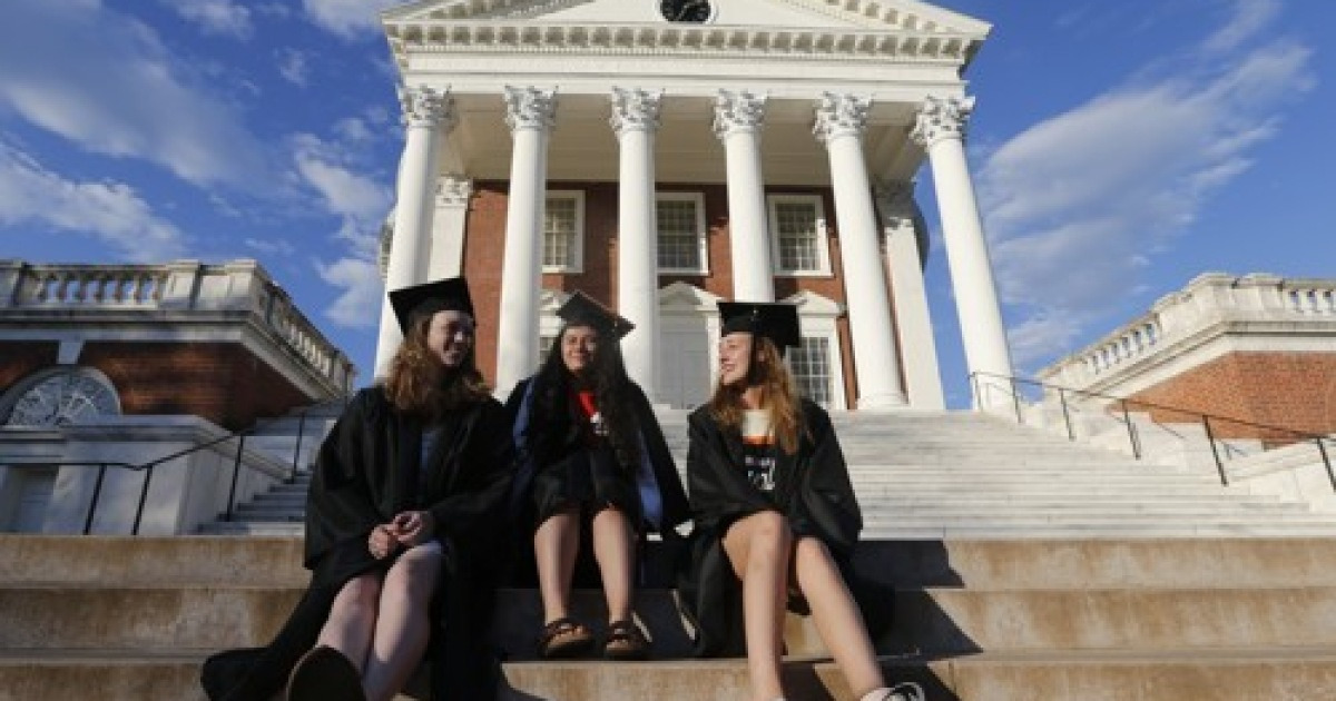 Virus Outbreak Virginia Graduation