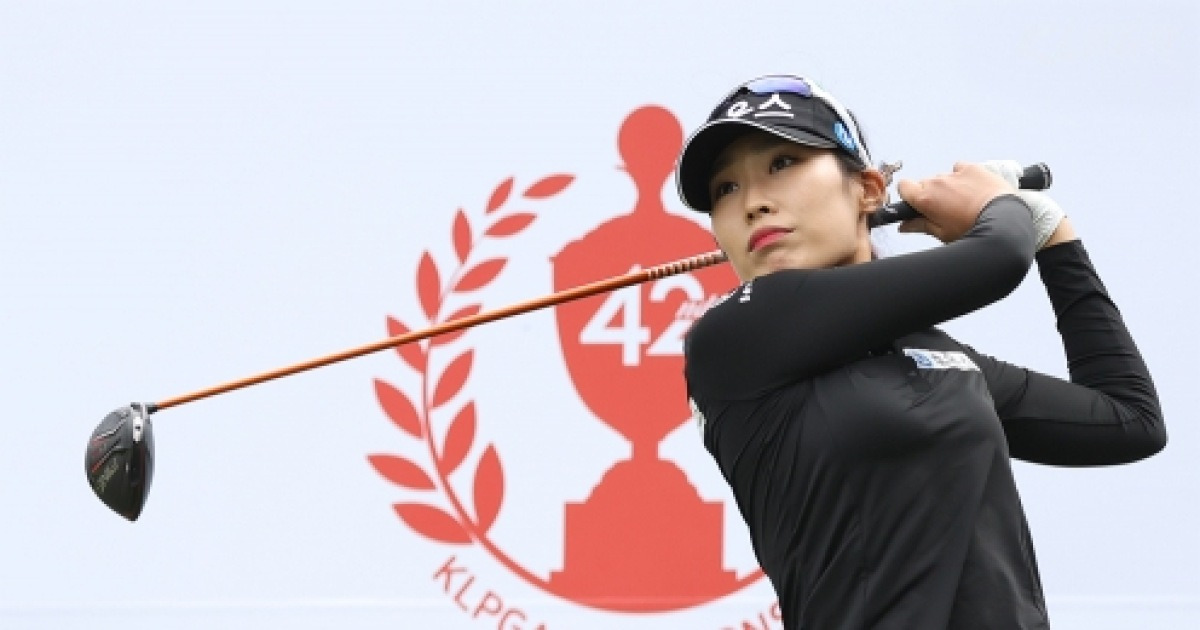 공미정 프로의 파워풀한 티샷 [KLPGA 챔피언십]