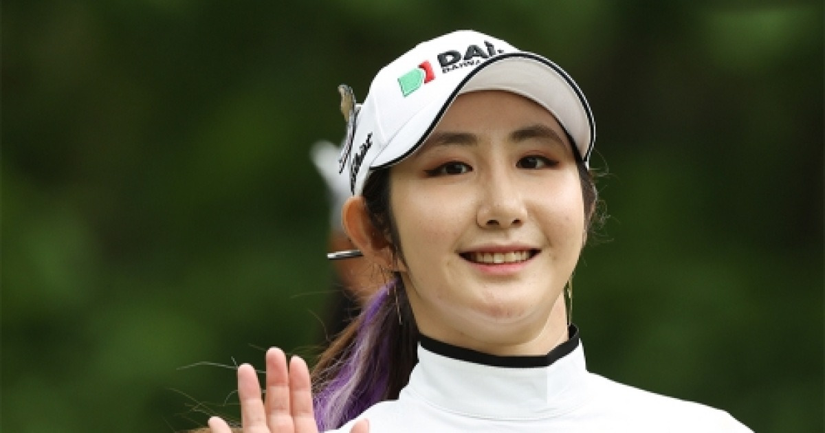 화려한 헤어컬러로 눈길을 끈 배선우 프로 [KLPGA 챔피언십]