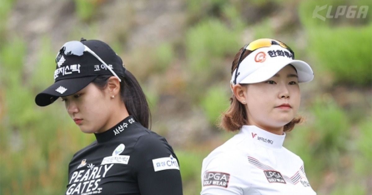 우승을 다투는 '2년차 동기' 박현경 프로 vs 임희정 프로 [KLPGA 챔피언십]