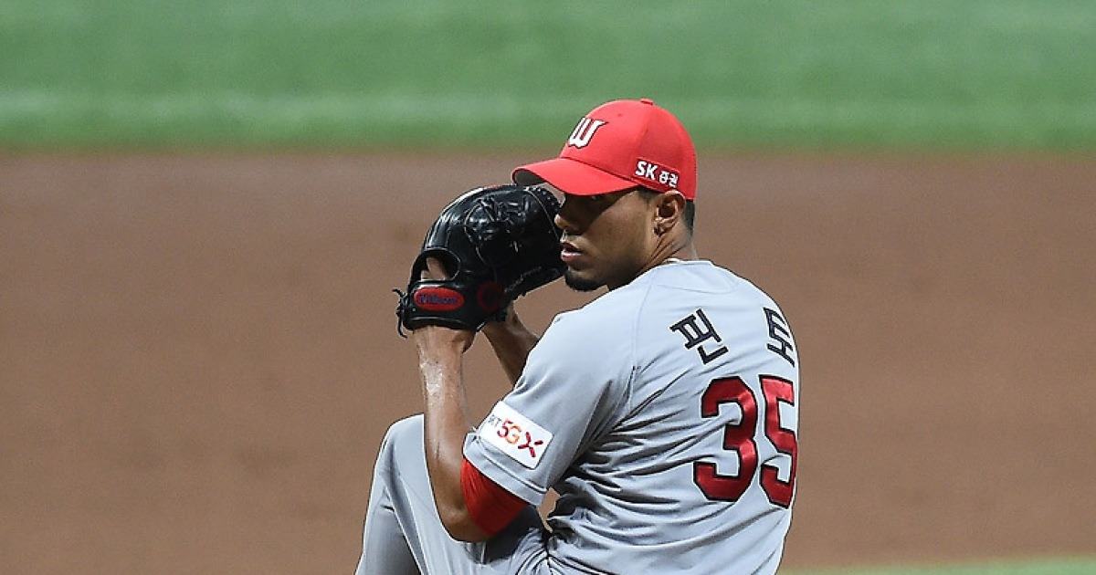 '위압감 없는 153km/h' 핀토, 키움전 4⅓이닝 8실점 [고척:선발리뷰]