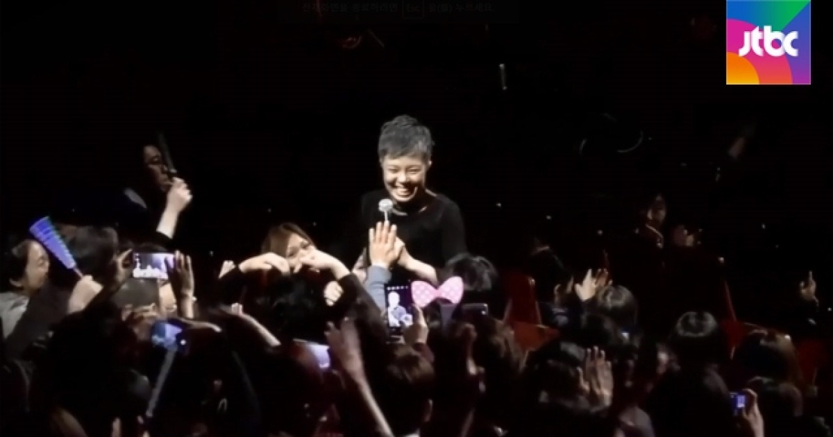 [이슈IN] 이은미 "무대 뒤 '헐렁이'인 내 모습, DJ하면서 드러나"