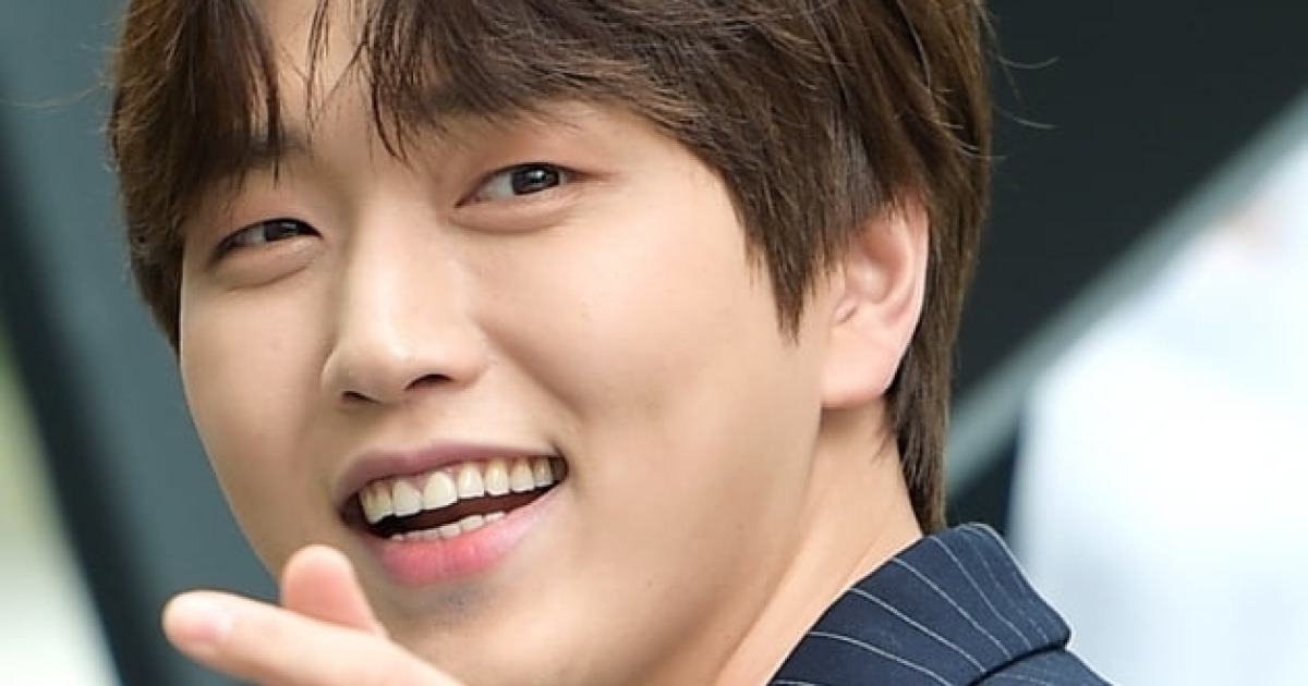 [TEN 포토] B1A4 산들 '귀여움 더하는 헤어핀'