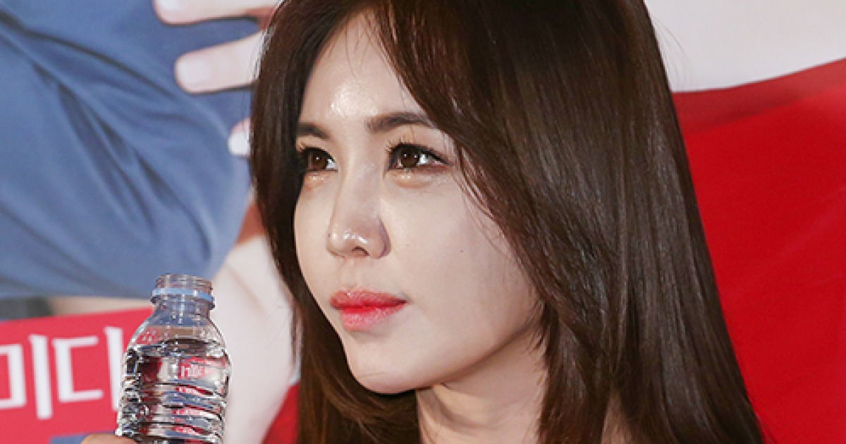 [bnt포토] 강예빈 '물맛 좋다~'