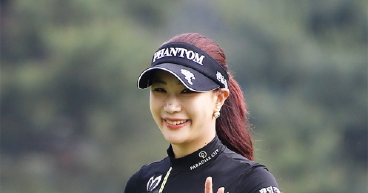 파세이브에 성공한 유현주 프로 [KLPGA E1채리티오픈]