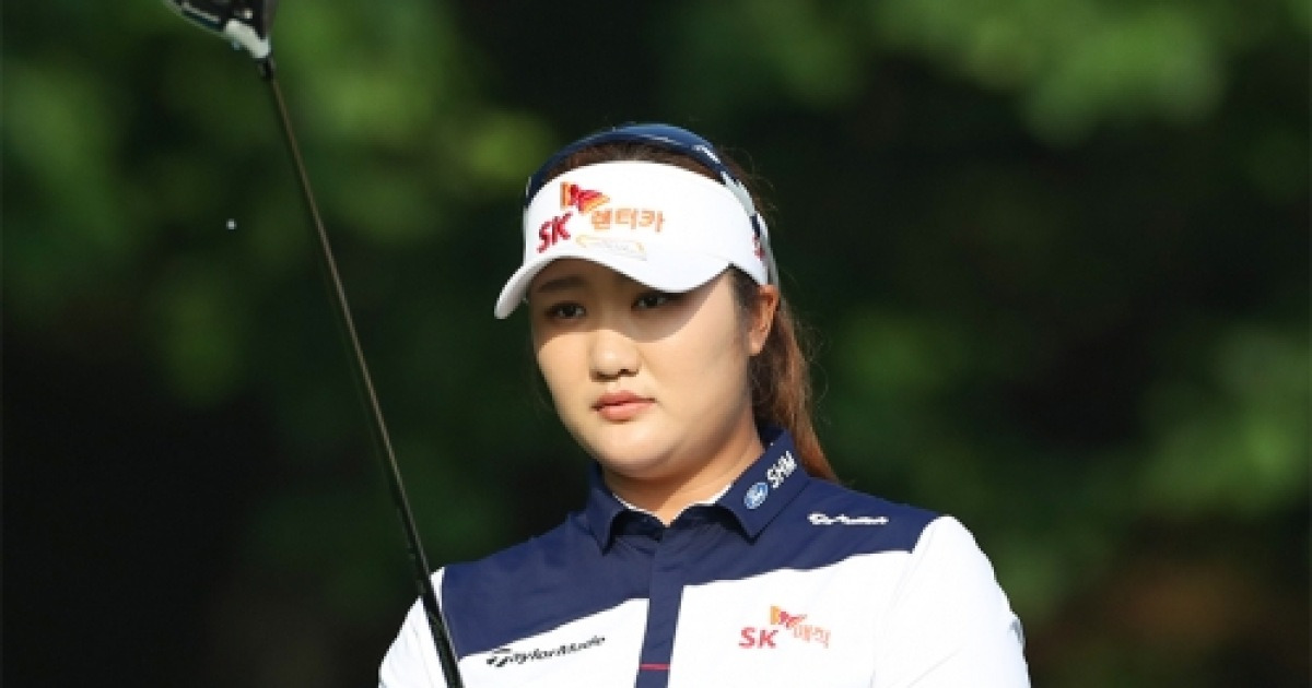 우승을 겨냥하는 신인 유해란 프로 [KLPGA E1채리티오픈]