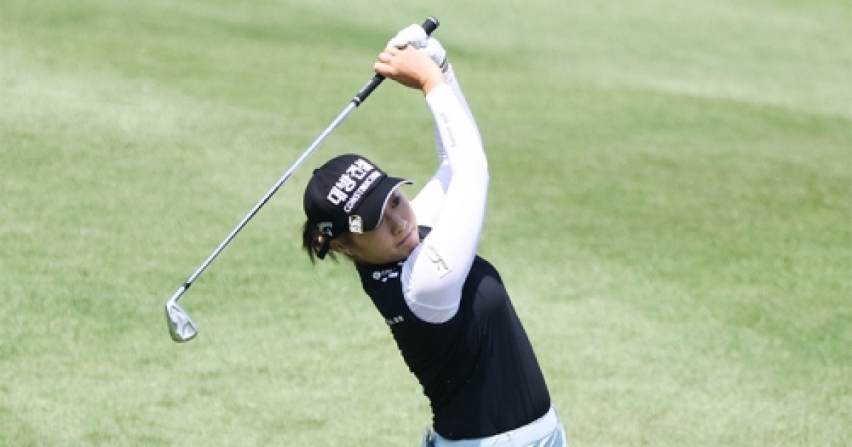 이정은6 프로의 정교한 아이언 샷 [KLPGA E1채리티오픈]