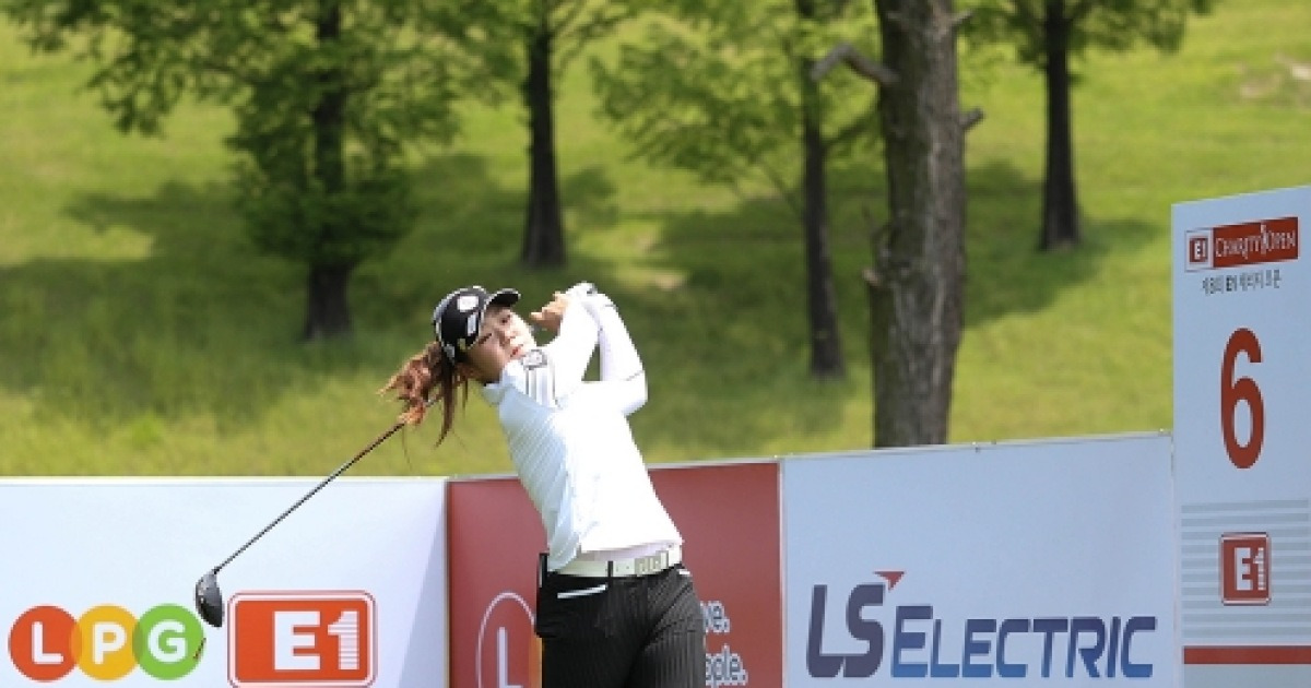 이소영 프로의 강력한 드라이버 샷 [KLPGA E1채리티오픈]