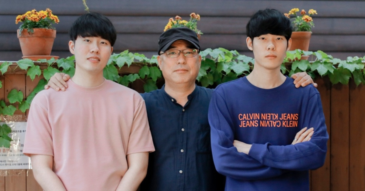 [피플] 배틀리카에서 그리는 e스포츠 부자(父子)의 꿈