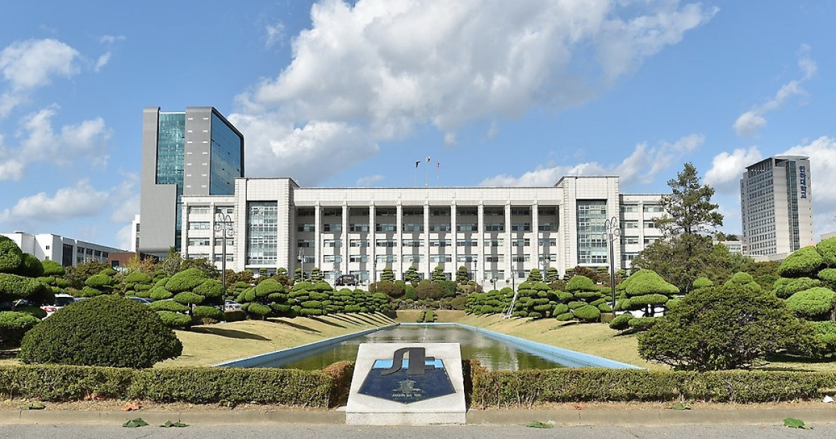 Med students face penalty for cheating in online exams