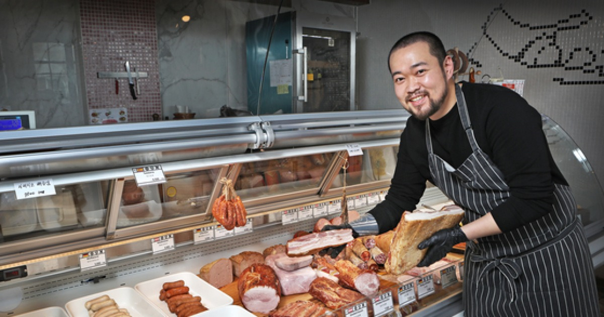 Chef Kim Jung-hyun wants you to think outside the charcuterie board