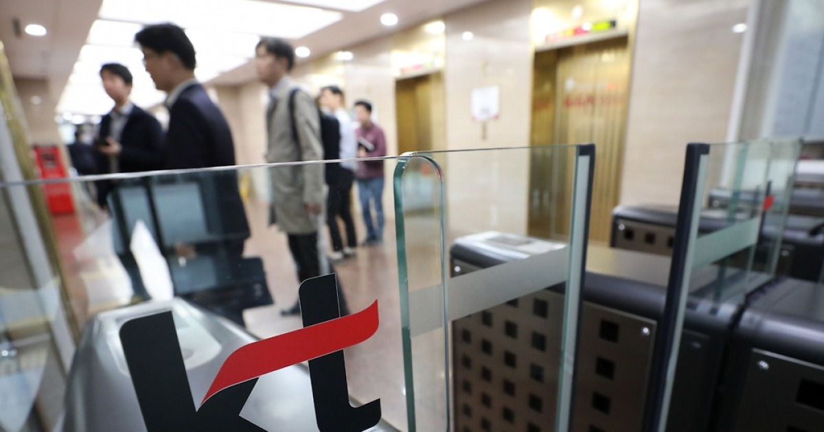 KT·SKT, 가입자에 정보 일부 전달 안해