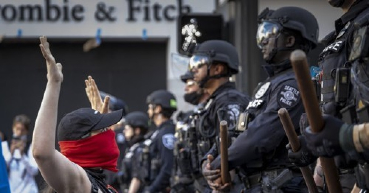 America Protests Emerging Calm Photo Gallery