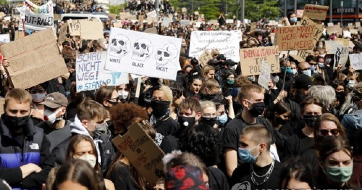 America Protests Global Germany