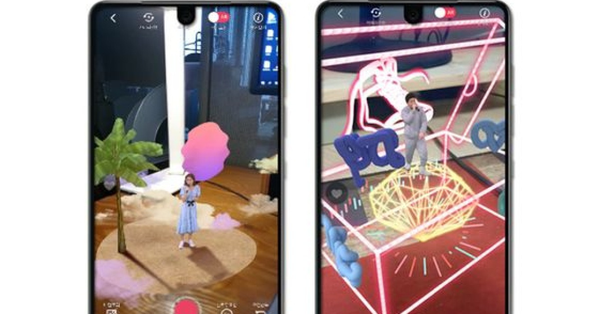 Want a tiny K-pop star to perform on your desk? LG U+ has you covered.