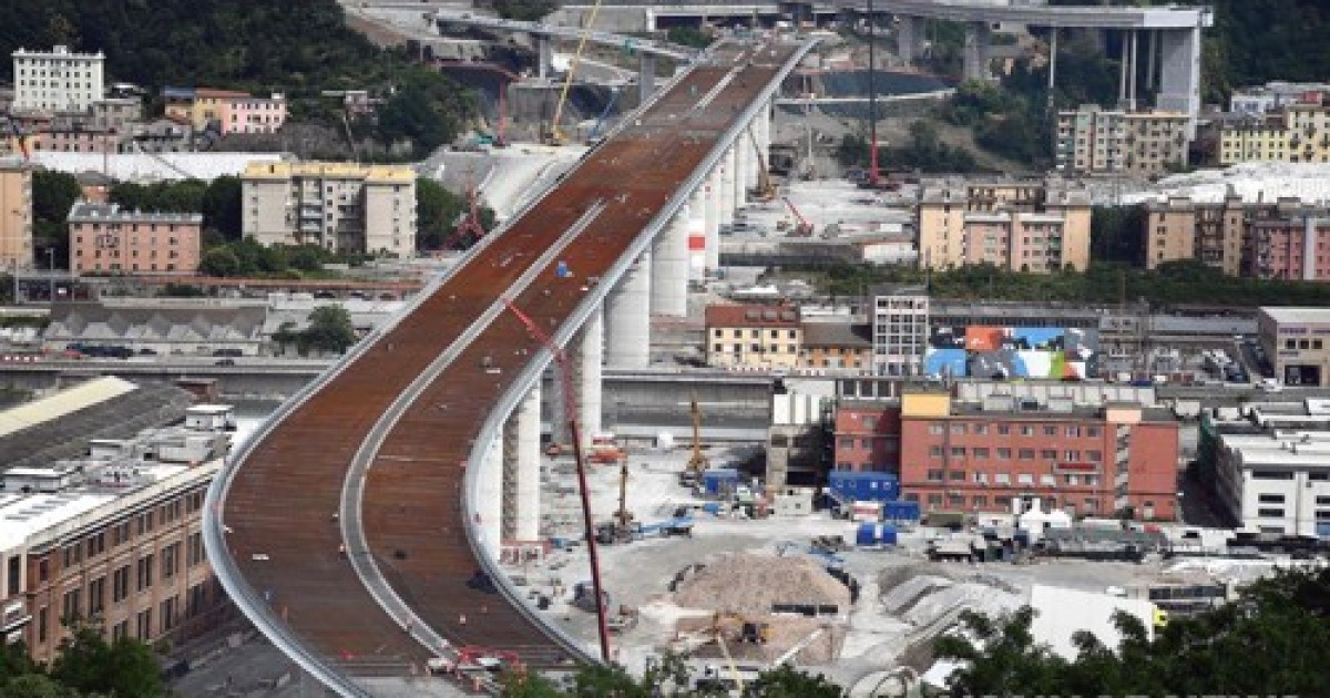 ITALY GENOA BRIDGE CONSTRUCTION