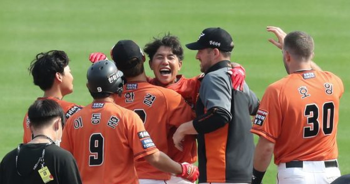After three weeks of pain, the Hanwha Eagles take flight