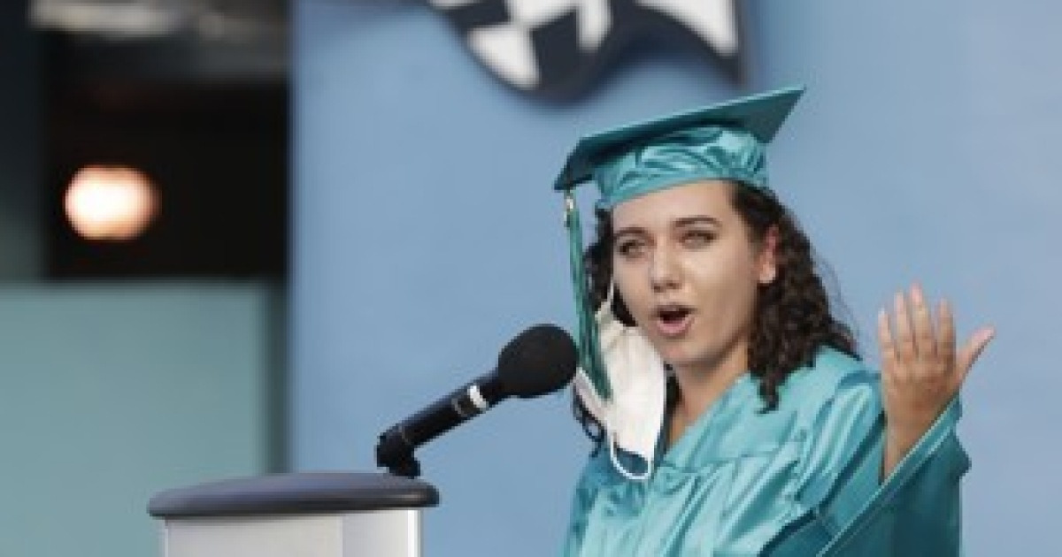 Virus Outbreak Florida Graduation