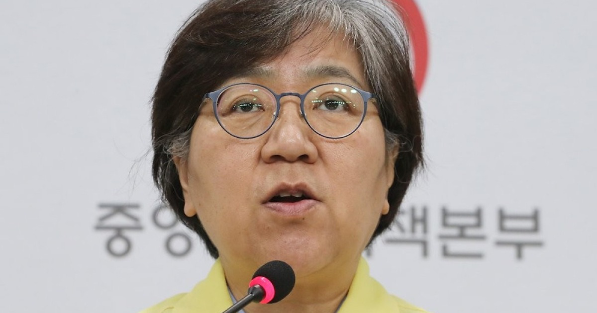 방역당국 어제 해외유입 확진자 20명 중 1명 중국서 입국