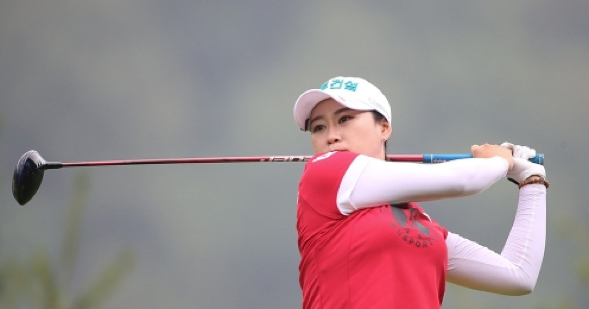 버디를 쓸어 담은 지한솔 프로 [KLPGA BC카드·한경 레이디스컵]