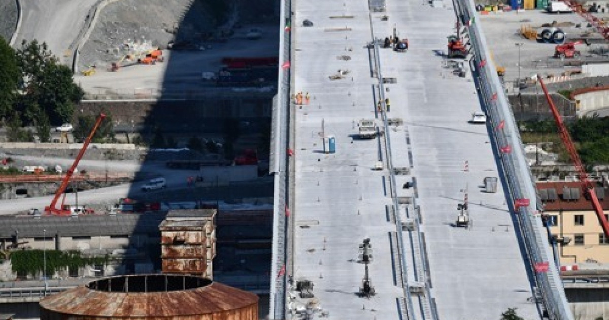 ITALY GENOA BRIDGE CONSTRUCTION