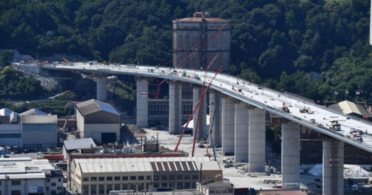 ITALY GENOA BRIDGE CONSTRUCTION