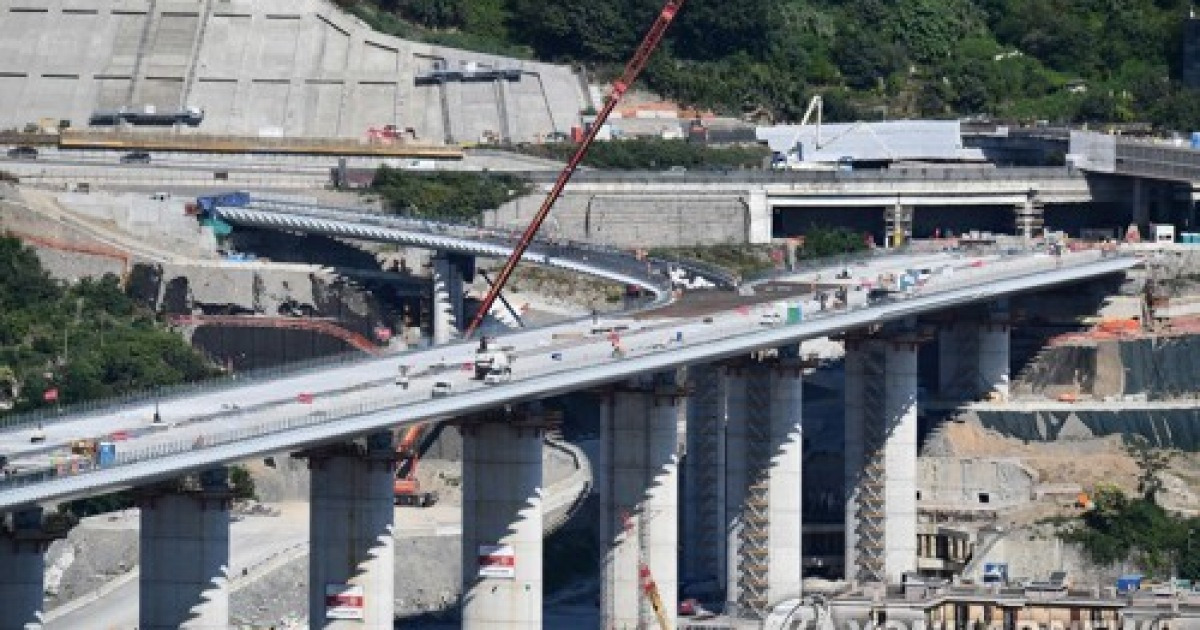 ITALY GENOA BRIDGE CONSTRUCTION