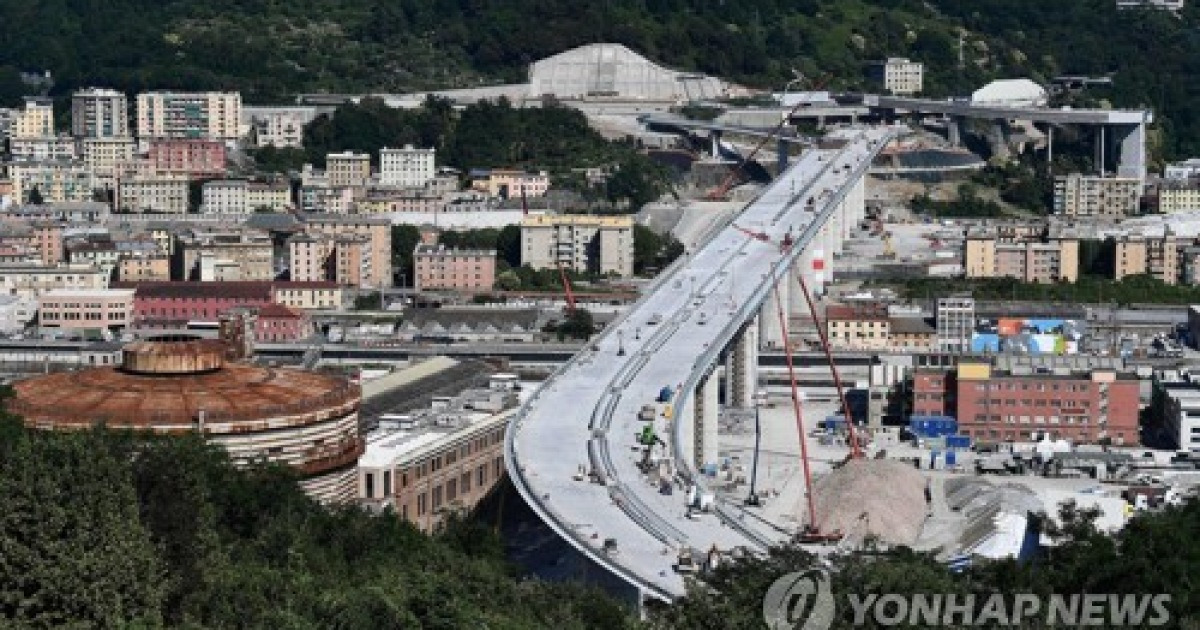 ITALY GENOA BRIDGE CONSTRUCTION