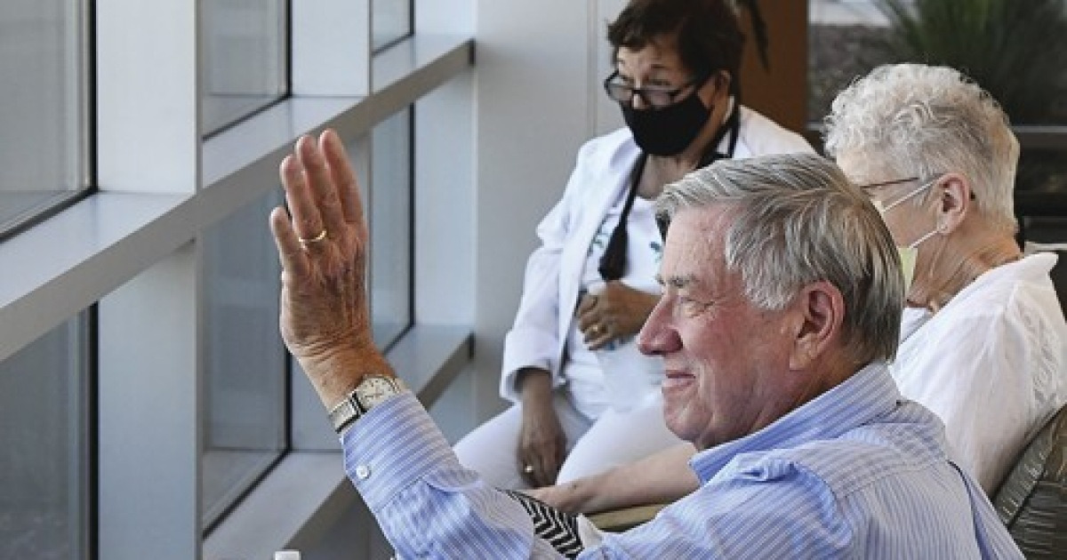 Pediatrician's Retirement Drive-By Parade