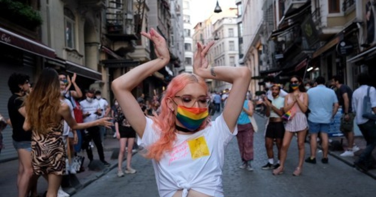 epaselect TURKEY LGBT PRIDE