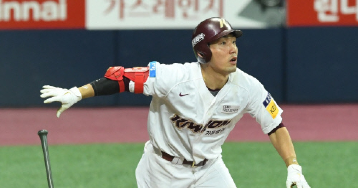 [포토] 키움 서건창, KBO 역대 9번째.. 50 3루타!