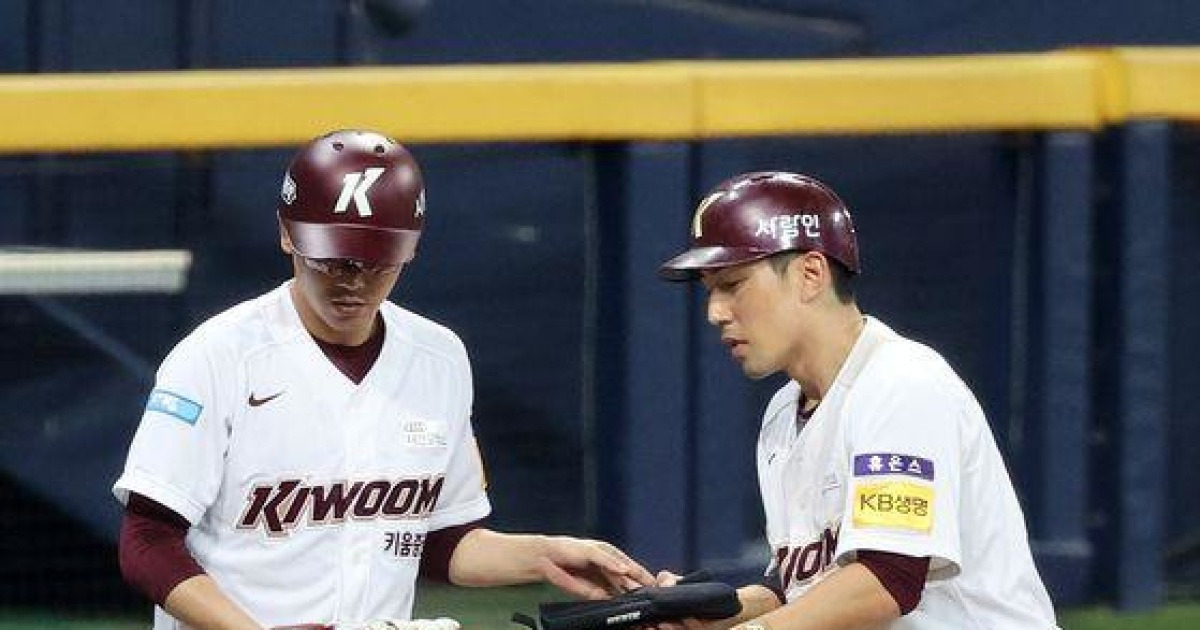 [포토]서건창, KBO 9번째 50 3루타 달성