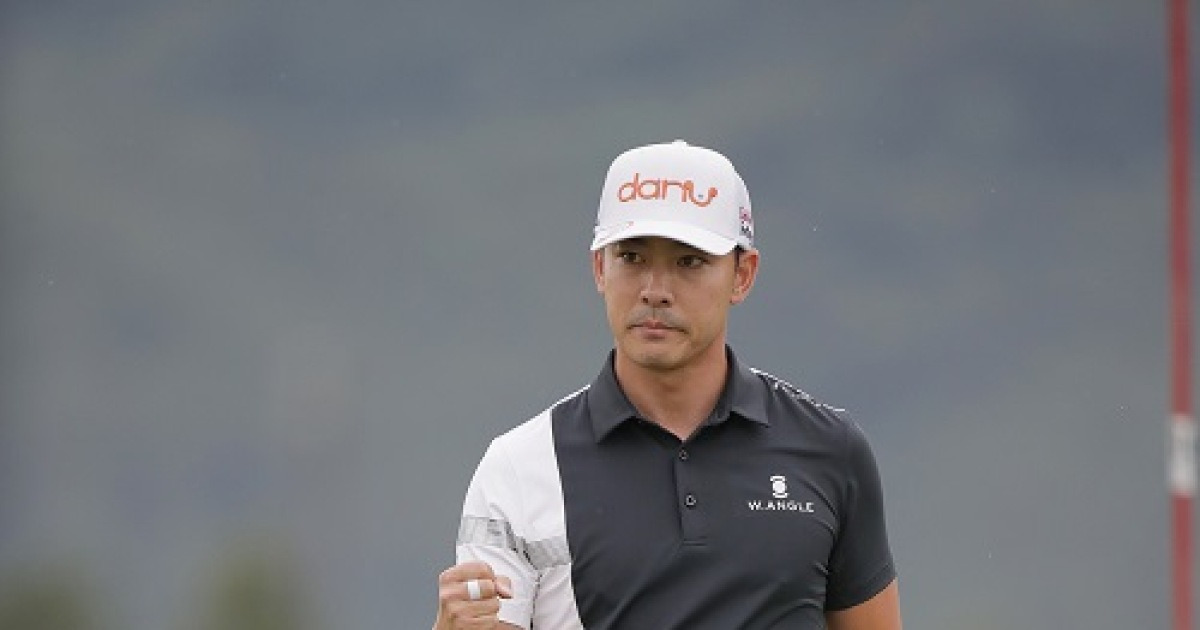 홍순상 2R도 선두..7년 만에 KPGA투어 우승 꿈 [부산경남오픈]