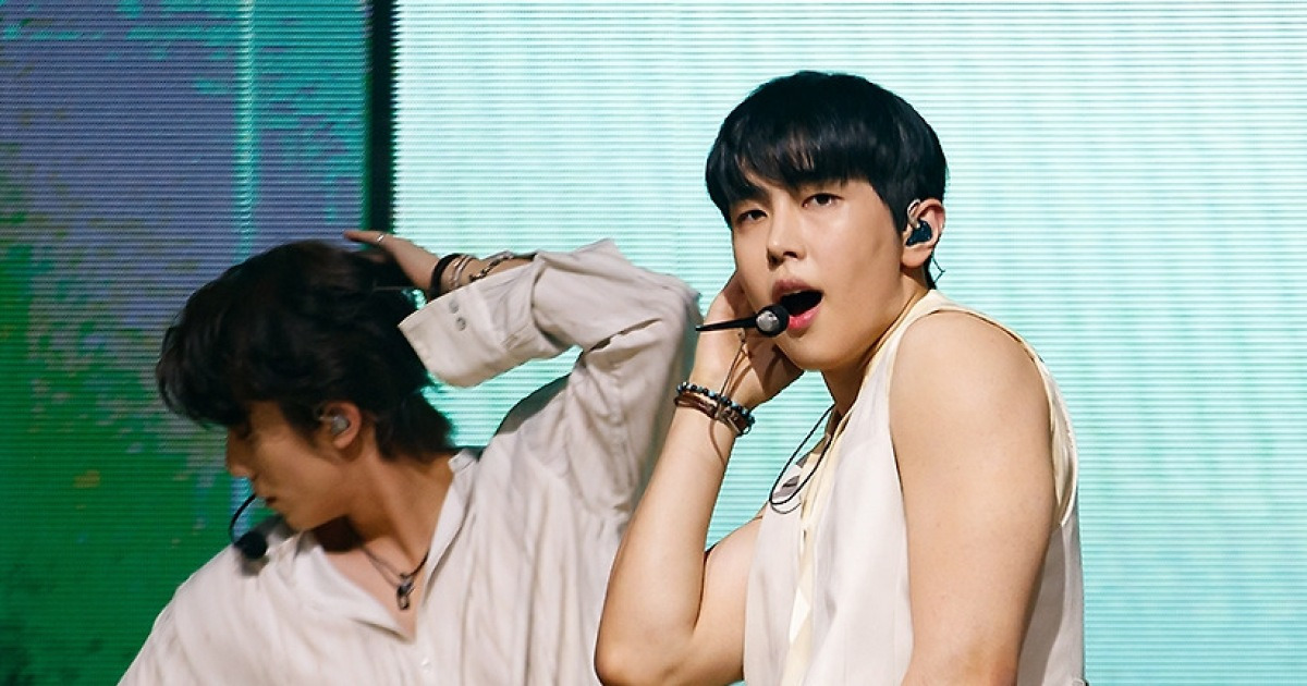 [포토S] SF9 재윤, 근육 과시