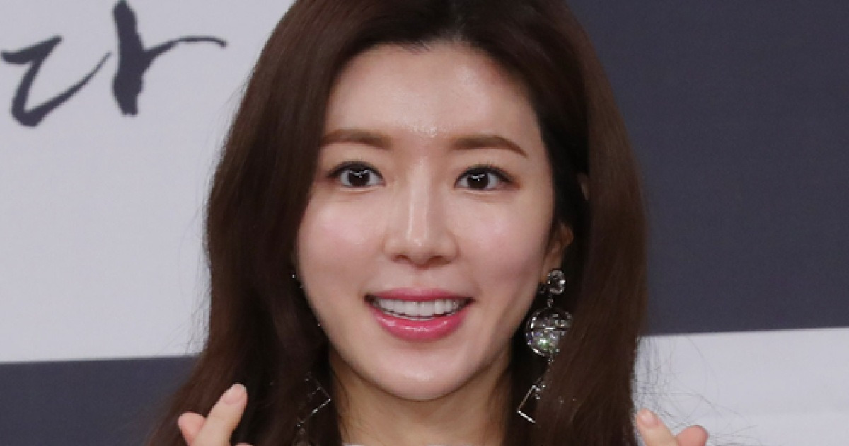 Park Han-byul now in Jeju, away from glare of Burning Sun