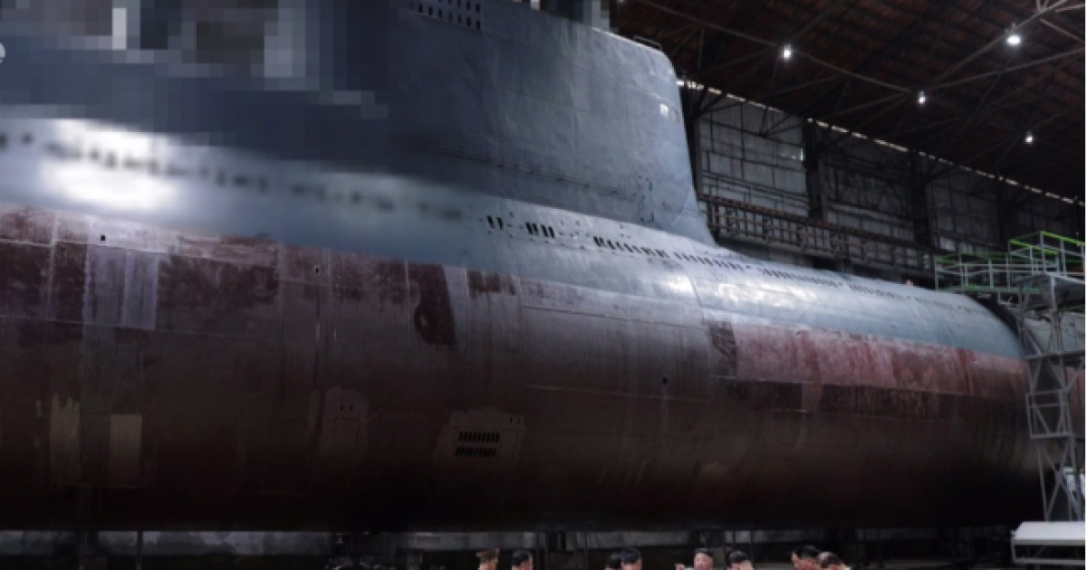 김여정 협박 '죗값 계산'은 전략원잠 SLBM 발사