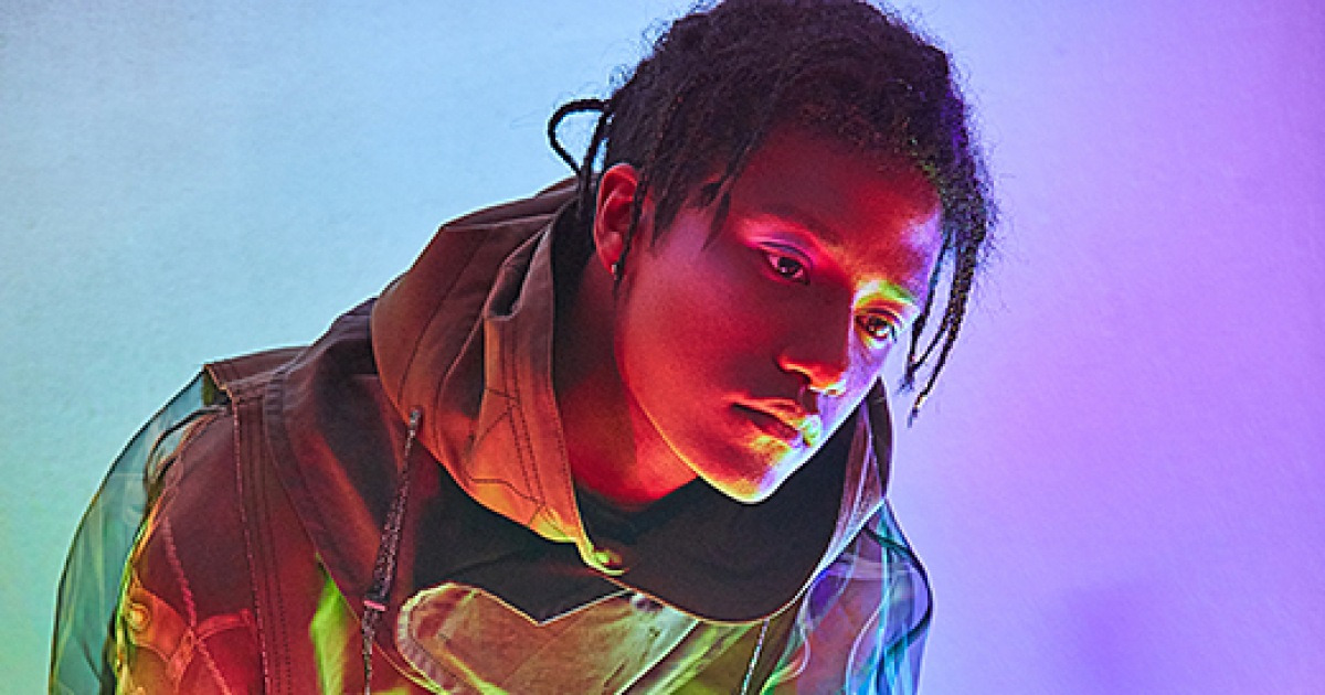 [bnt화보] 한현민 "반응 좋았던 YCH 퍼 재킷 화보, 다음엔 윤춘호 디자이너 쇼 오르고 싶어"