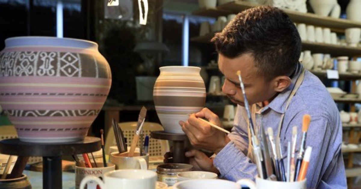 EAST TIMOR TRADITIONS POTTERY