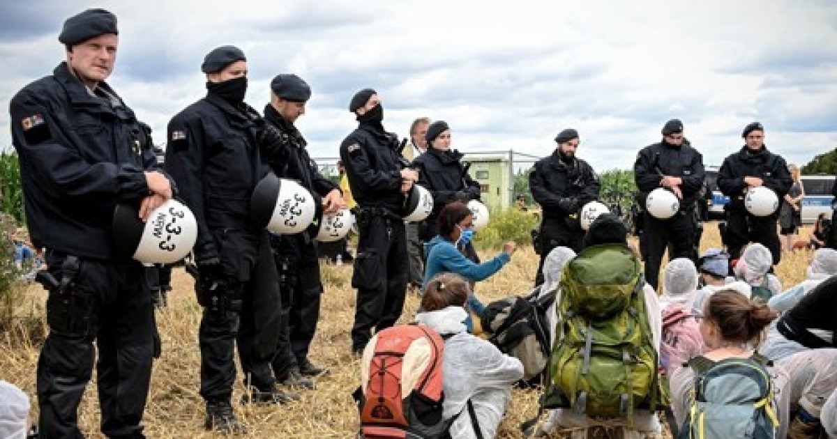 GERMANY ENDE GELAENDE PROTEST INITIATIVE