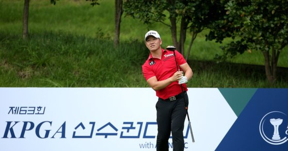 우승후보 대거 오버파..그 속에서 두드러진 강경남-양용은