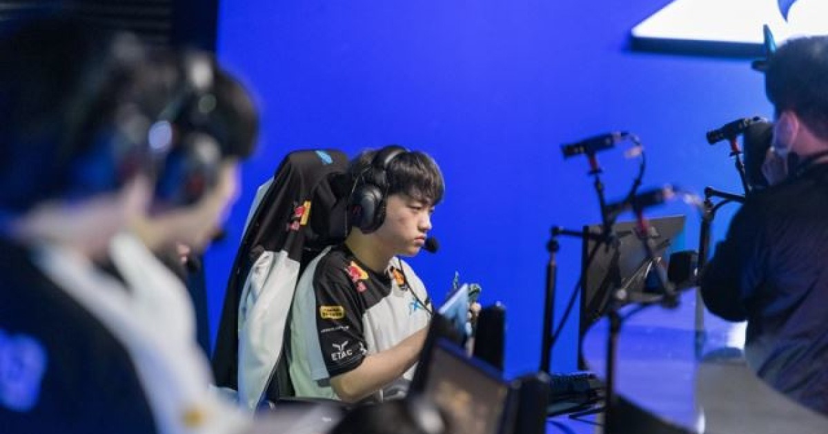 [LCK] '속전속결' DRX, 13승 신고 선두 복귀