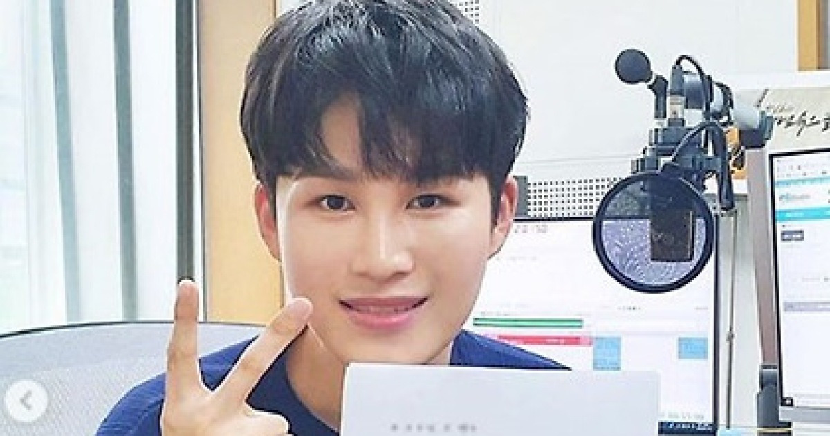 김희재, 환한 미소와 함께 스페셜 DJ로 활약 "희며들어요" [M+★SNS]