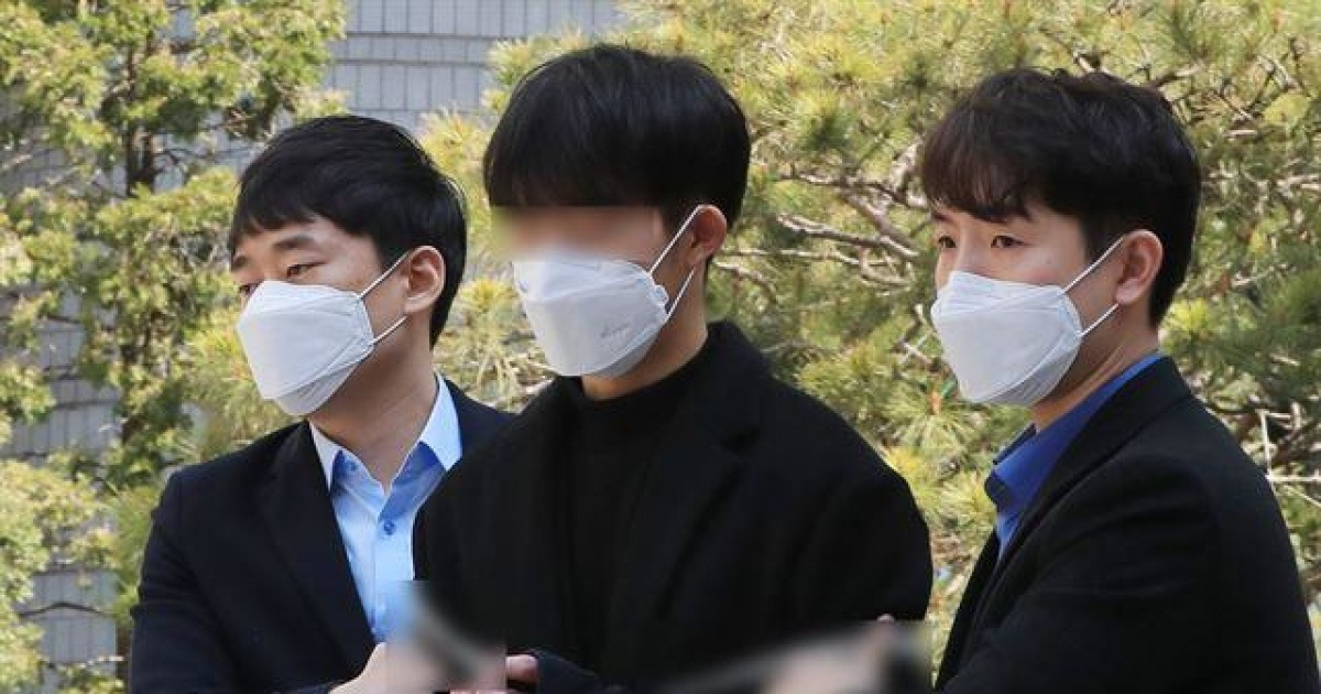조주빈에 개인정보 팔아넘긴 공익요원 1심서 징역 2년 실형