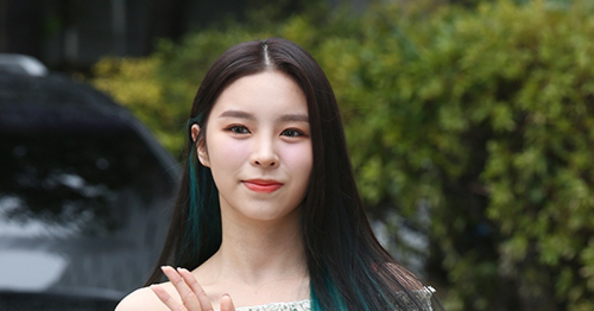 [bnt포토] CLC 엘키 '잘록한 개미허리'