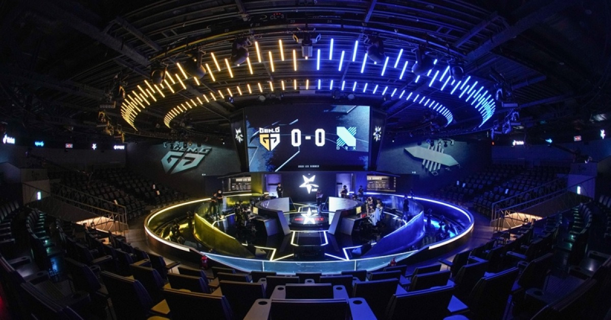 [롤챔스] DRX-젠지 PO 2R, 라이브 서버에서 재개