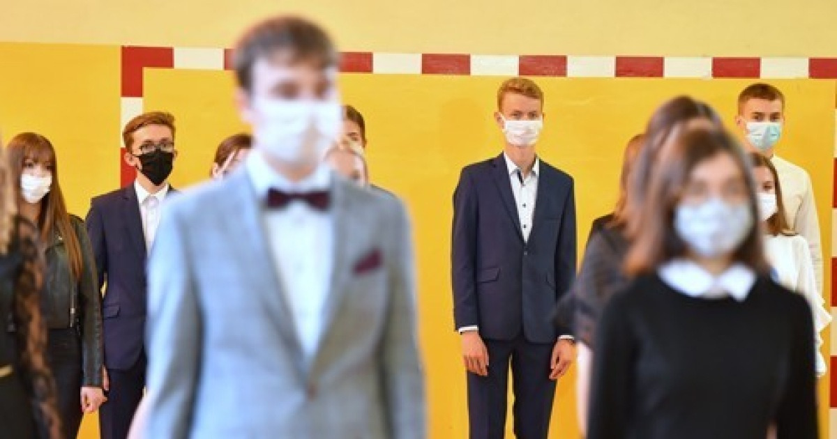 POLAND SCHOOLS FIRST DAY PANDEMIC CORONAVIRUS