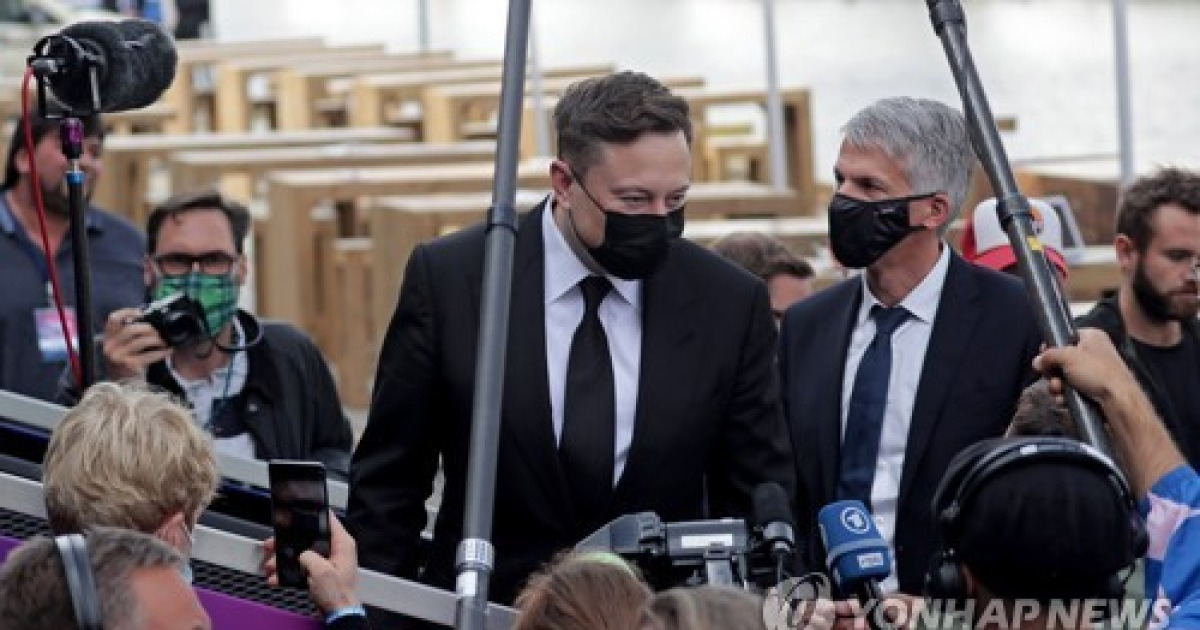 GERMANY ECONOMY MUSK TESLA CUREVAC
