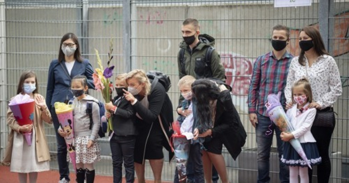 AUSTRIA EDUCATION SCHOOLS